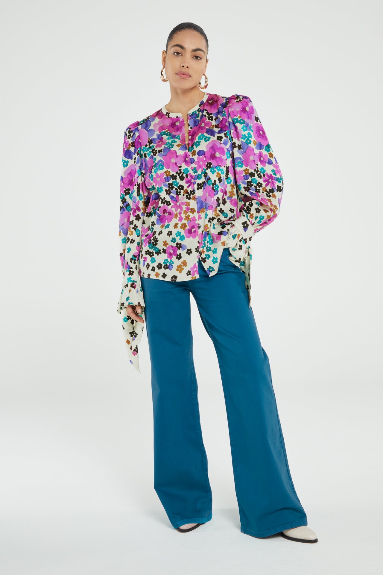 Kylie Blouse Cream White/Bubble G – Oasen